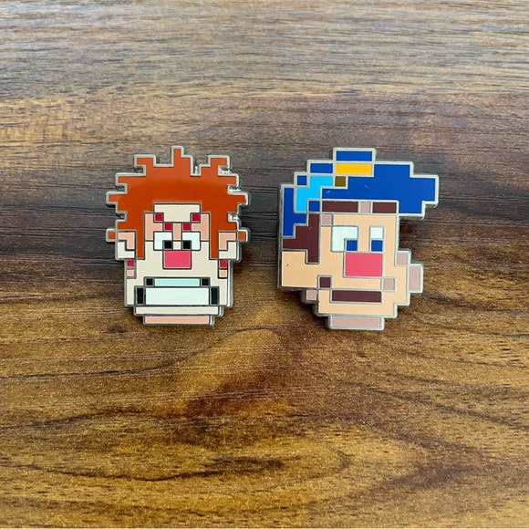 Disney | Other | Disney Wreck It Ralph And Fix It Felix Pixel Head Pins ...